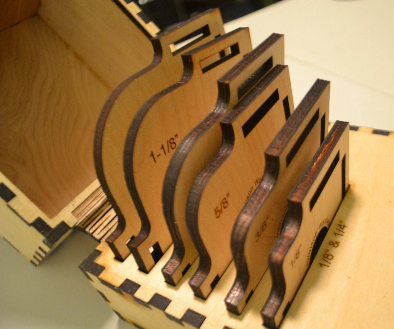 Corner Radius Router Jig Full Box Set 7 Steps with Pictures Corner Radius Router Jig Full Box Set 7 Steps with Pictures