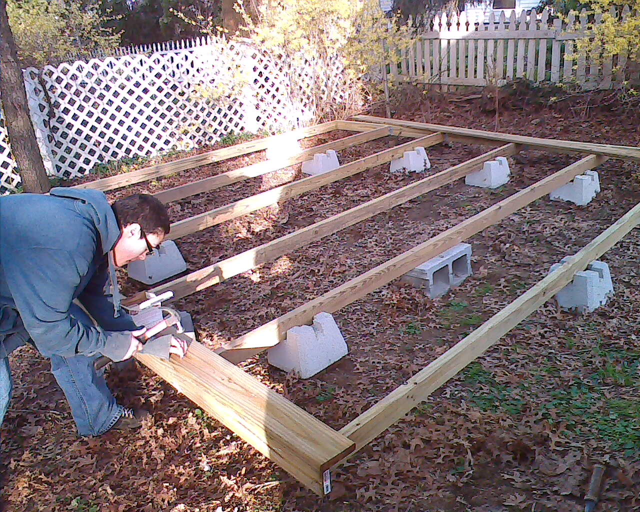 How To Build A Floating Deck 3 Steps Instructables