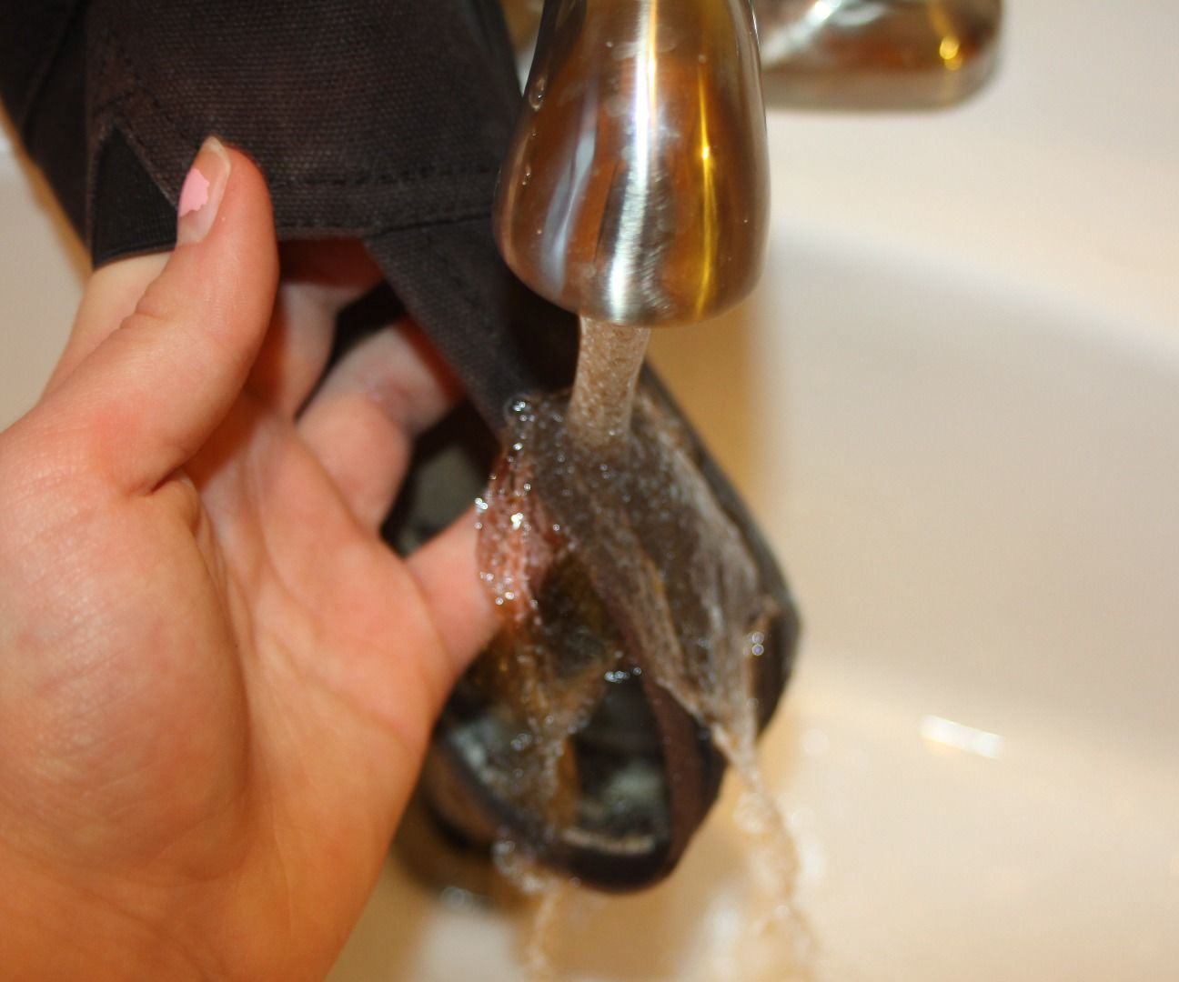 How To Make Any Shoe Waterproof 4 Steps with Pictures Instructables