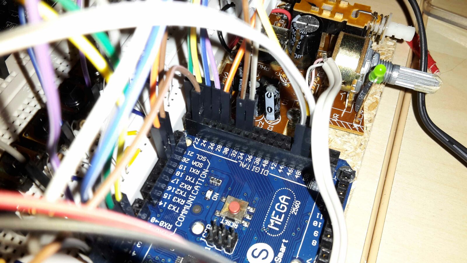 HOMEMADE CLAW MACHINE | Trybotics