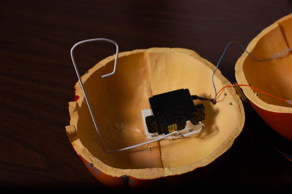 Browser Controlled Singing, Animatronic Jack O'Lanterns and Light Show ...