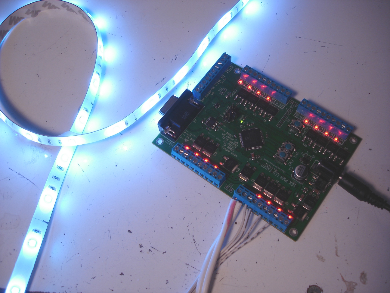 Control Ikea Dioder LED Strip With Arduino + 16X PWM LED Fader Board | Trybotics