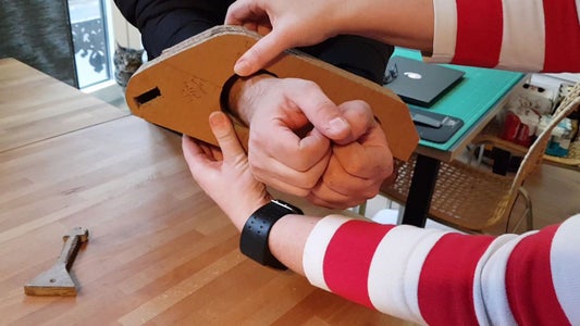 Diy Working Cardboard Handcuffs 6 Steps With Pictures Instructables