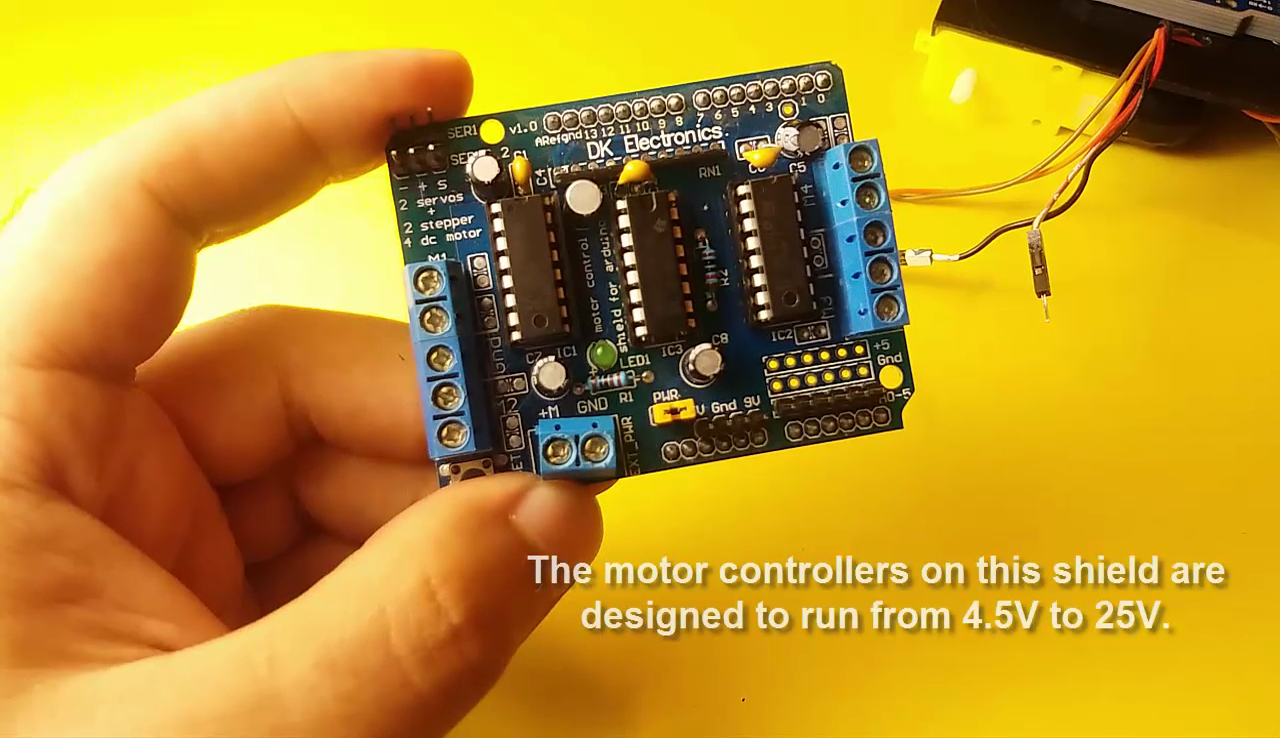 Arduino - Obstacle Avoiding Robot 4WD | Trybotics