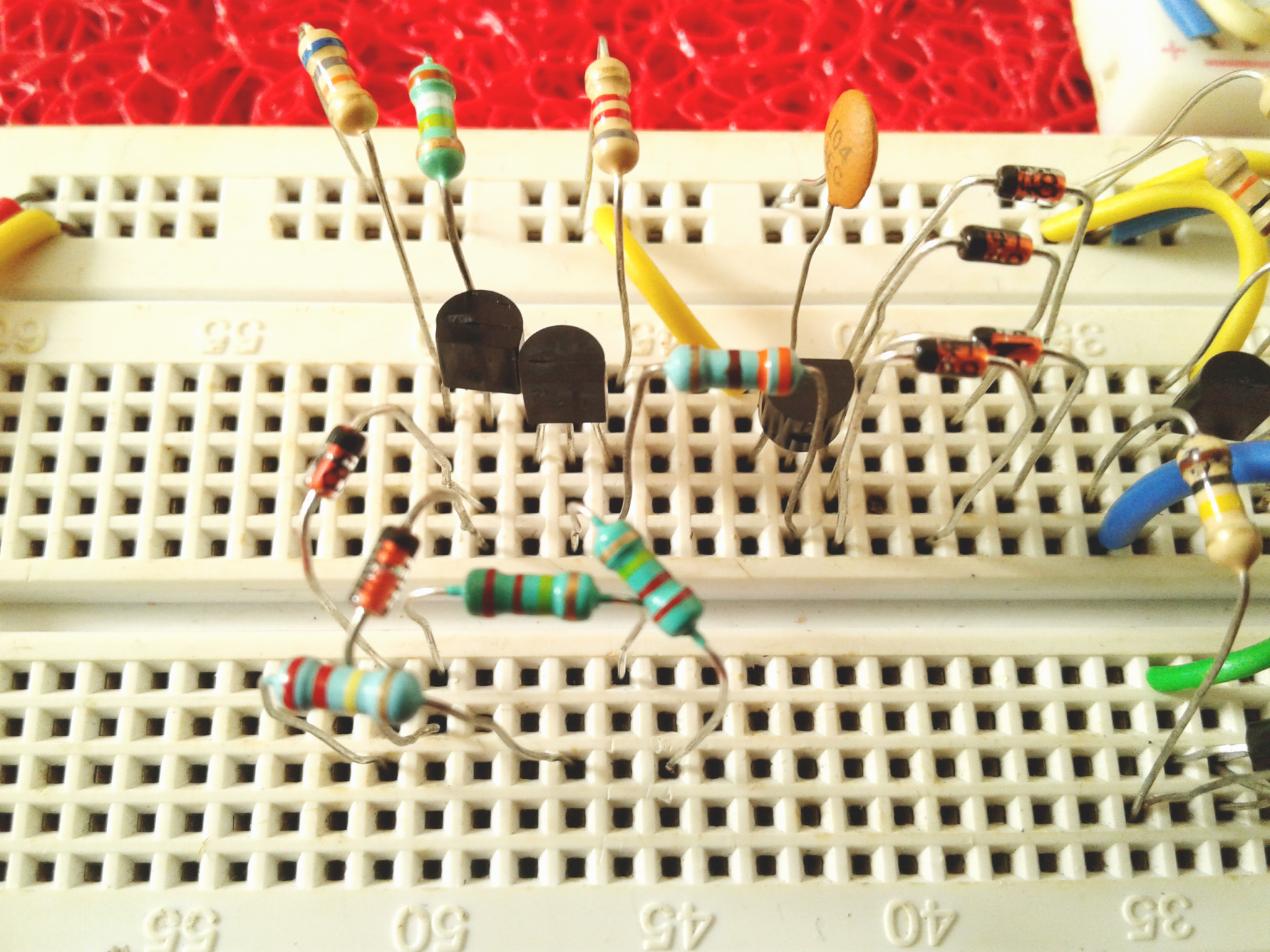 BCD Counter Using Discrete TRANSISTORS | Trybotics BCD Counter Using Discrete TRANSISTORS | Trybotics