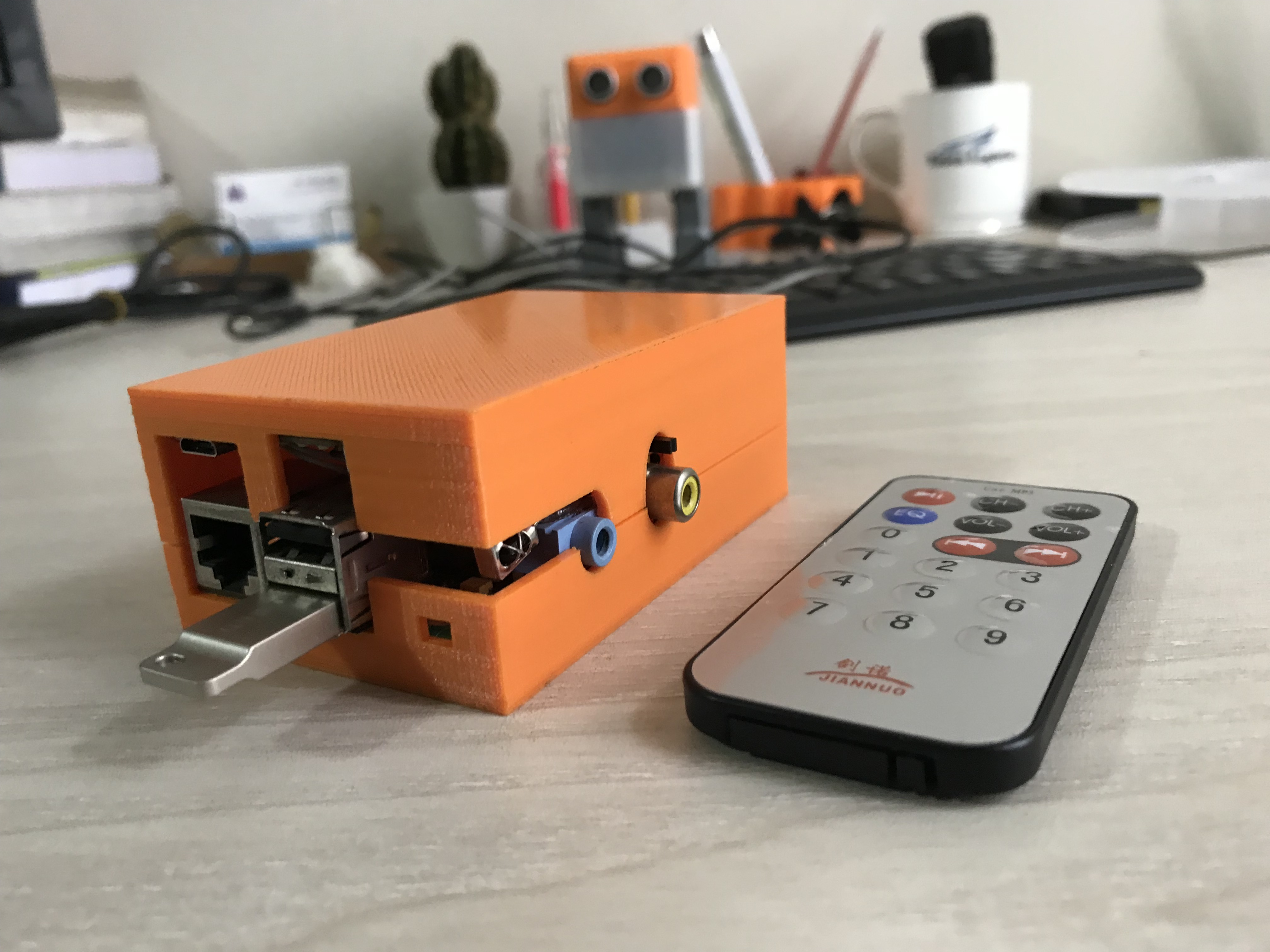 Raspberry Pi Presentation Machine With Remote Control | Trybotics