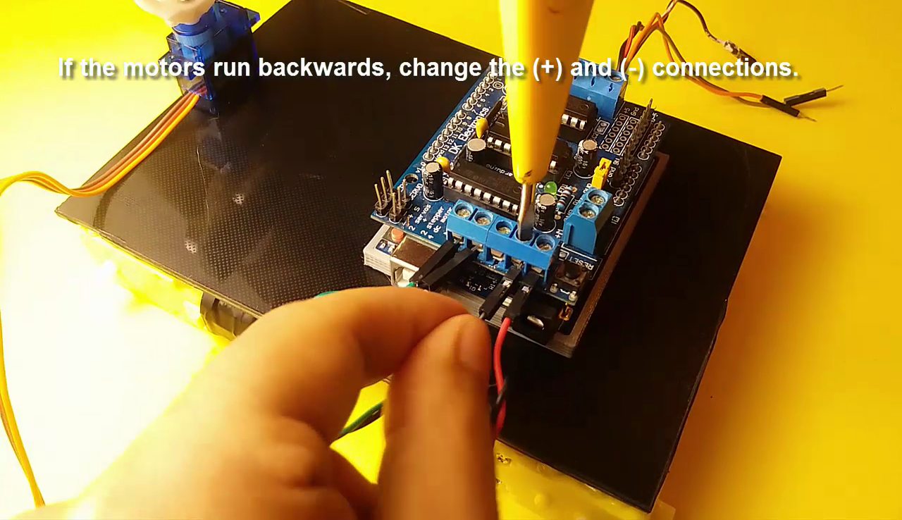 Arduino - Obstacle Avoiding Robot 4WD | Trybotics