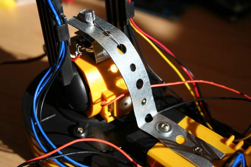 Control an OWI Robotic Arm With Arduino | Trybotics