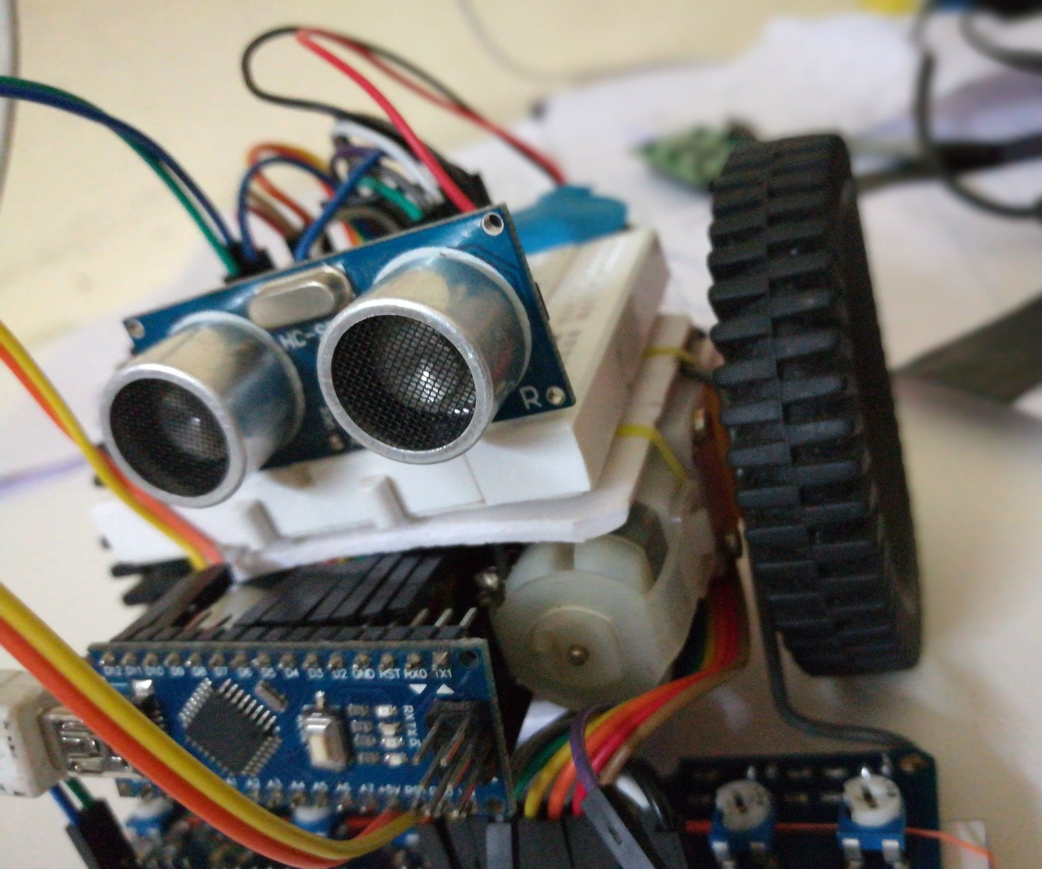 Ir Line Following Robot Using Ir Sensor Array 8 Input And L293d Motor