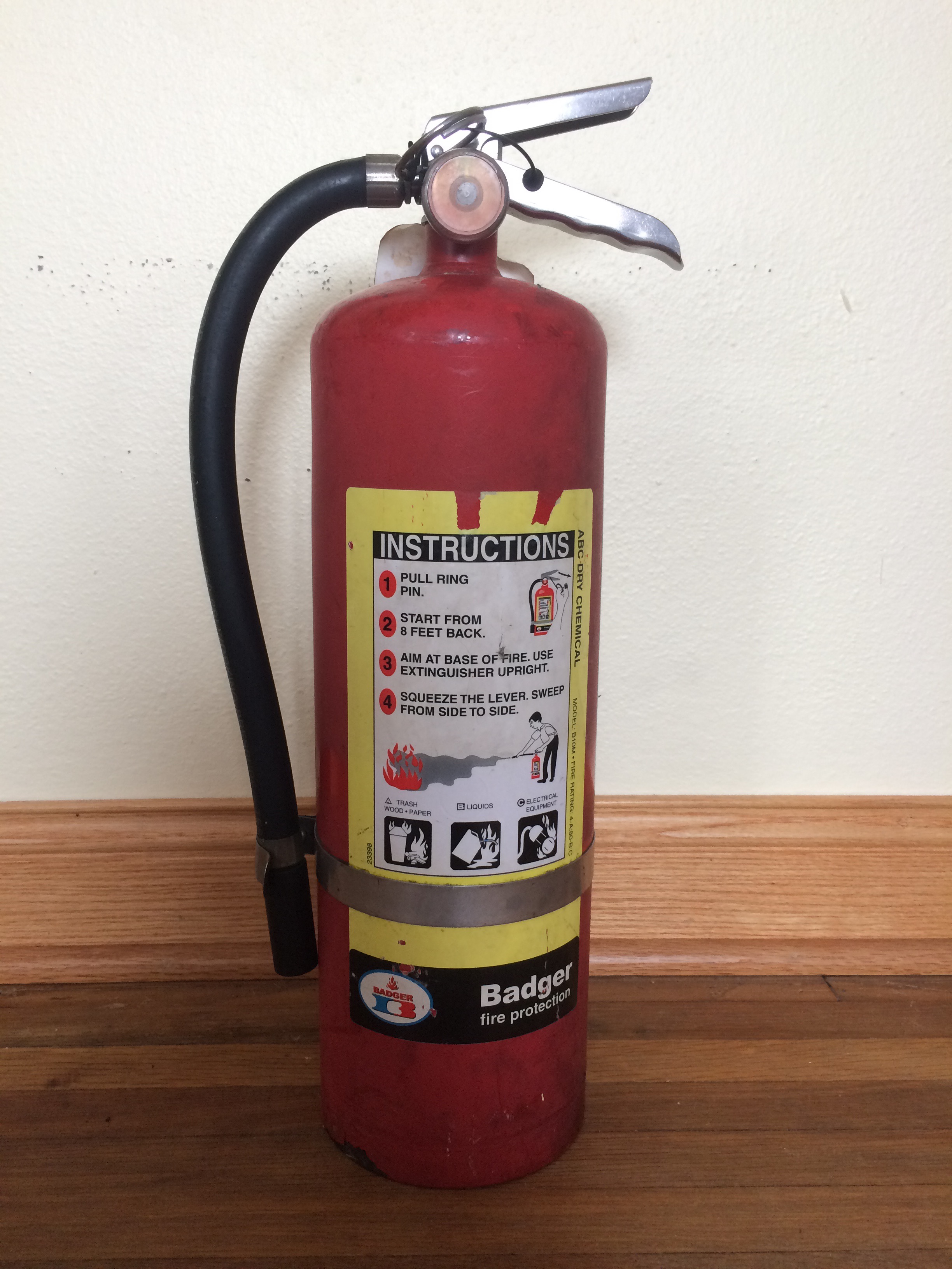 Fire Extinguisher Inspection: 9 Steps (with Pictures)