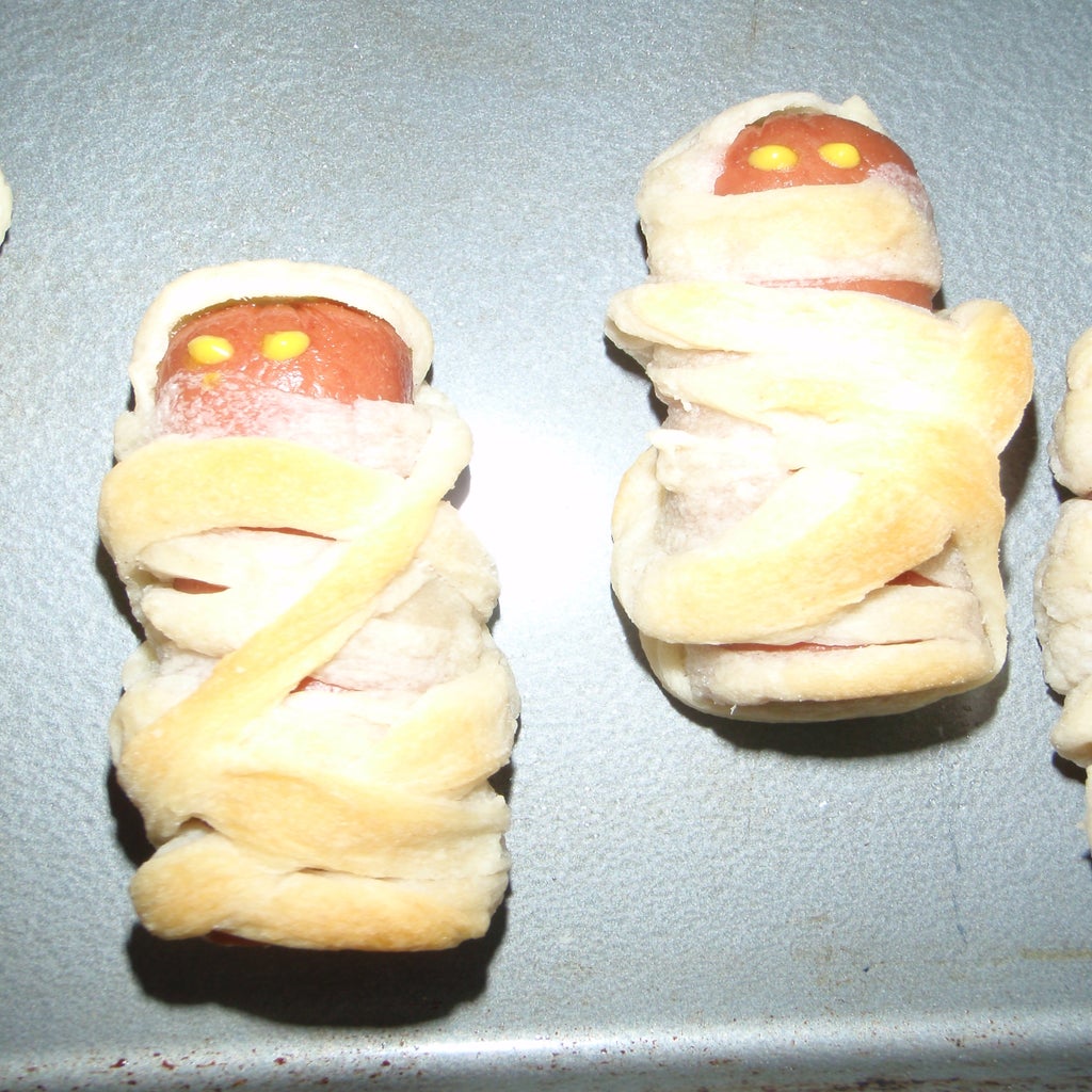 Mummy Dogs : 4 Steps (with Pictures) - Instructables