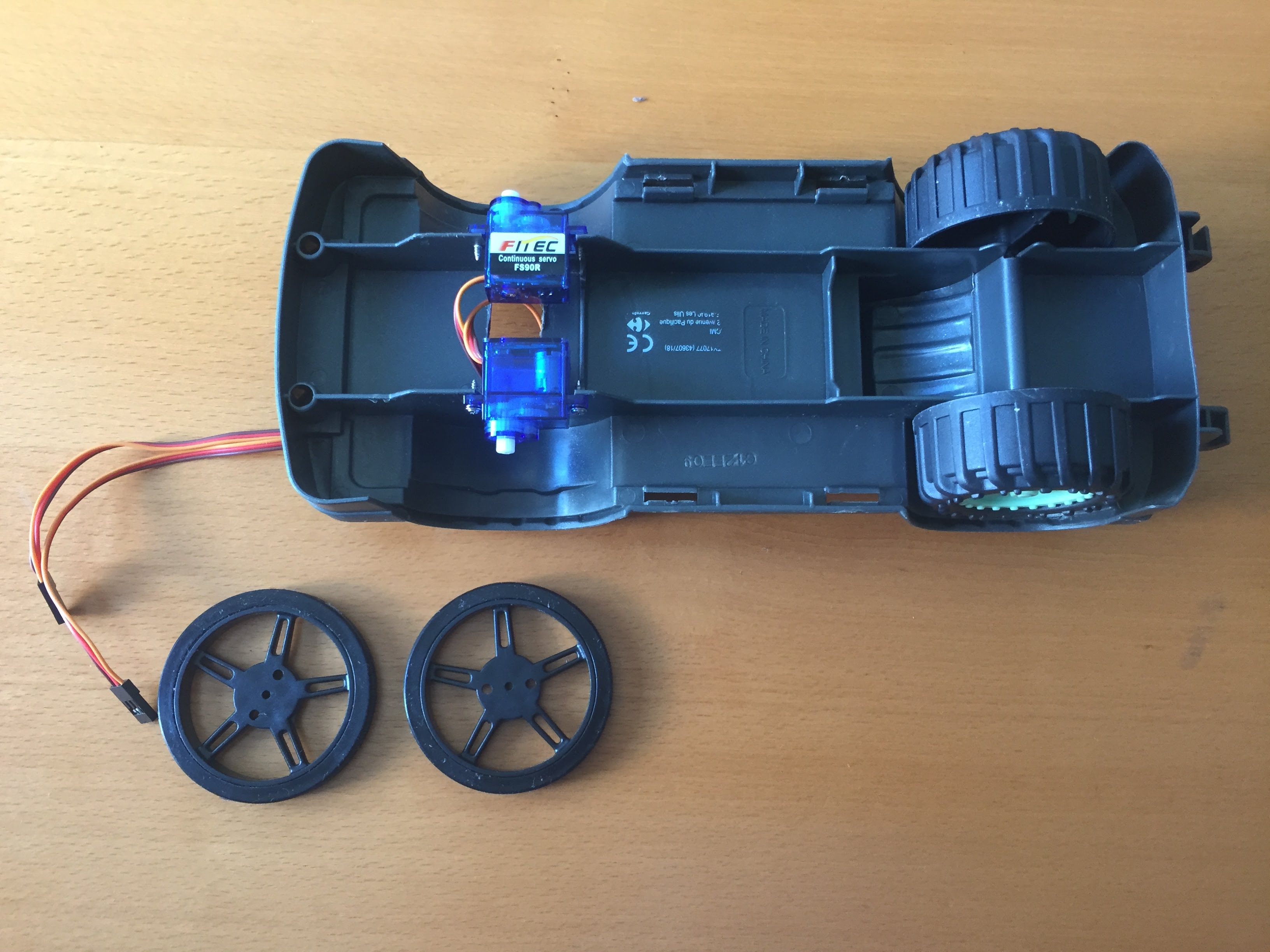 Collision Avoider Vehicle With Arduino Nano | Trybotics