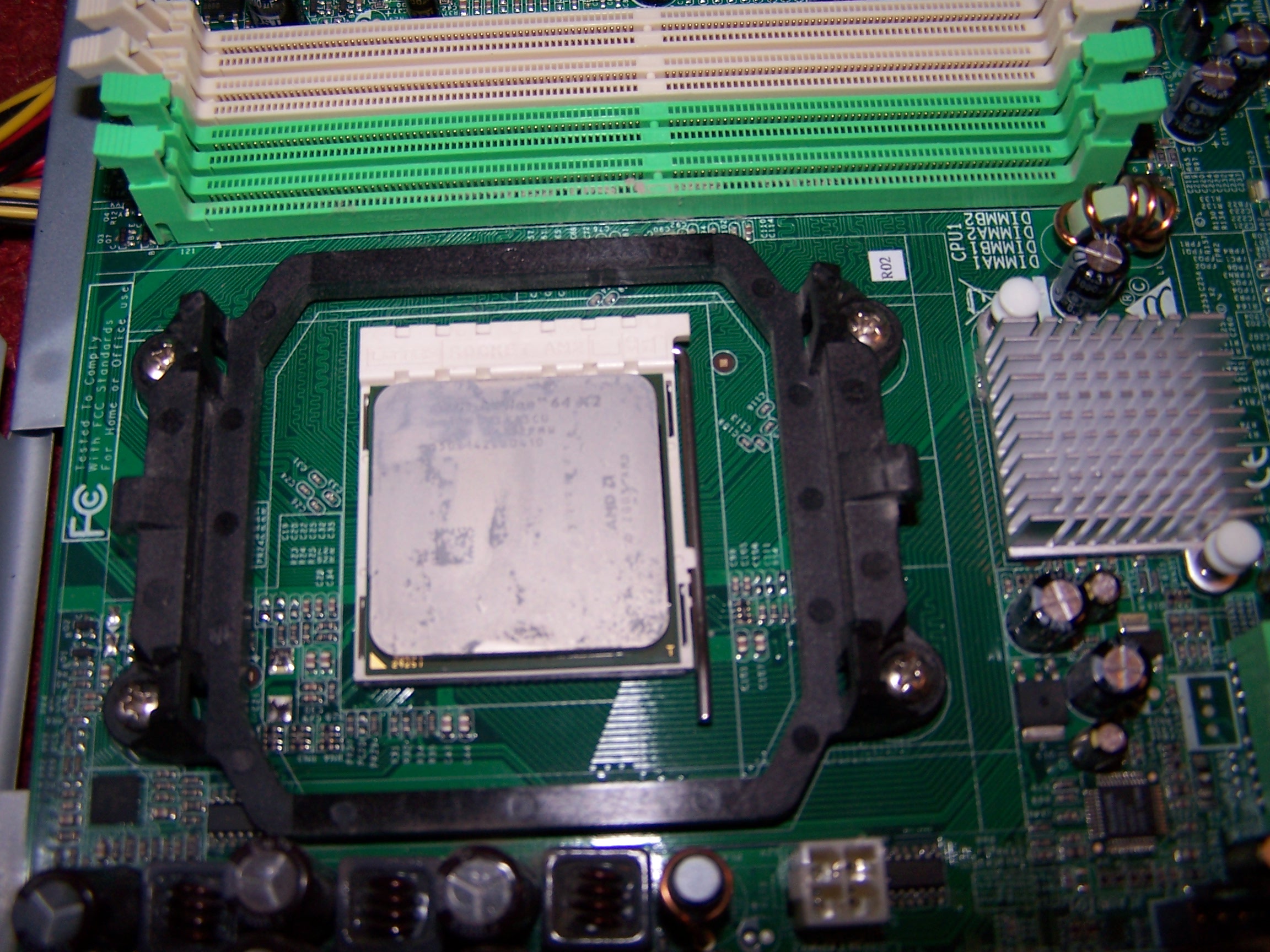 How to Build a Custom PC: the Complete N0ob's Guide to Building a ...