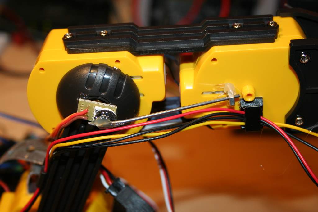 Control an OWI Robotic Arm With Arduino | Trybotics