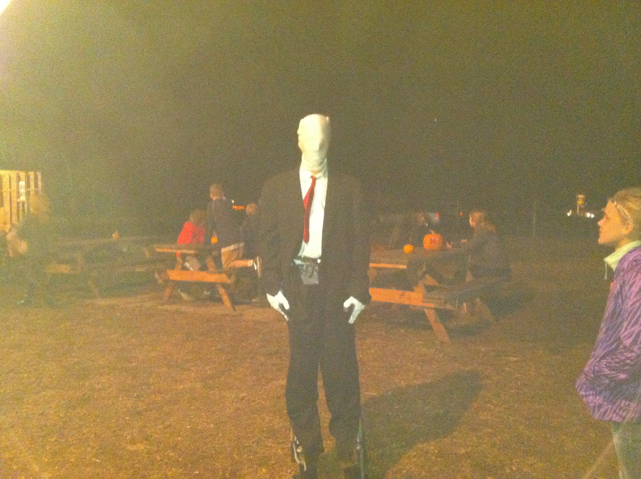 Slender Man Costume : 7 Steps - Instructables