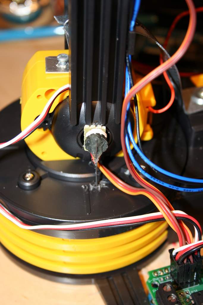 Control an OWI Robotic Arm With Arduino | Trybotics