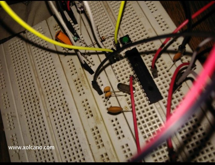 Pinguino Project (a PIC Microcontroller Based Arduino #No Programmer Required) | Trybotics