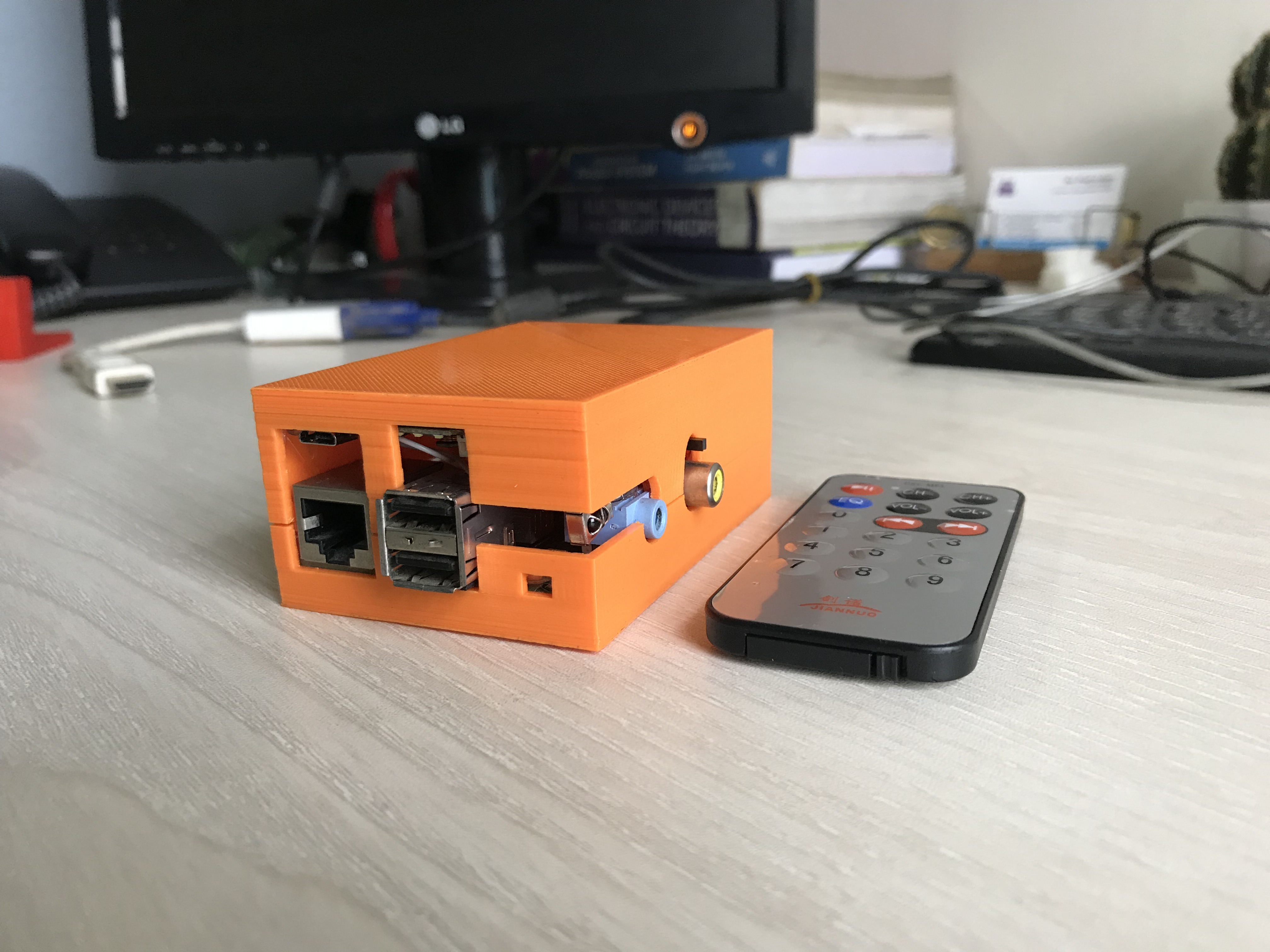Raspberry Pi Presentation Machine With Remote Control | Trybotics