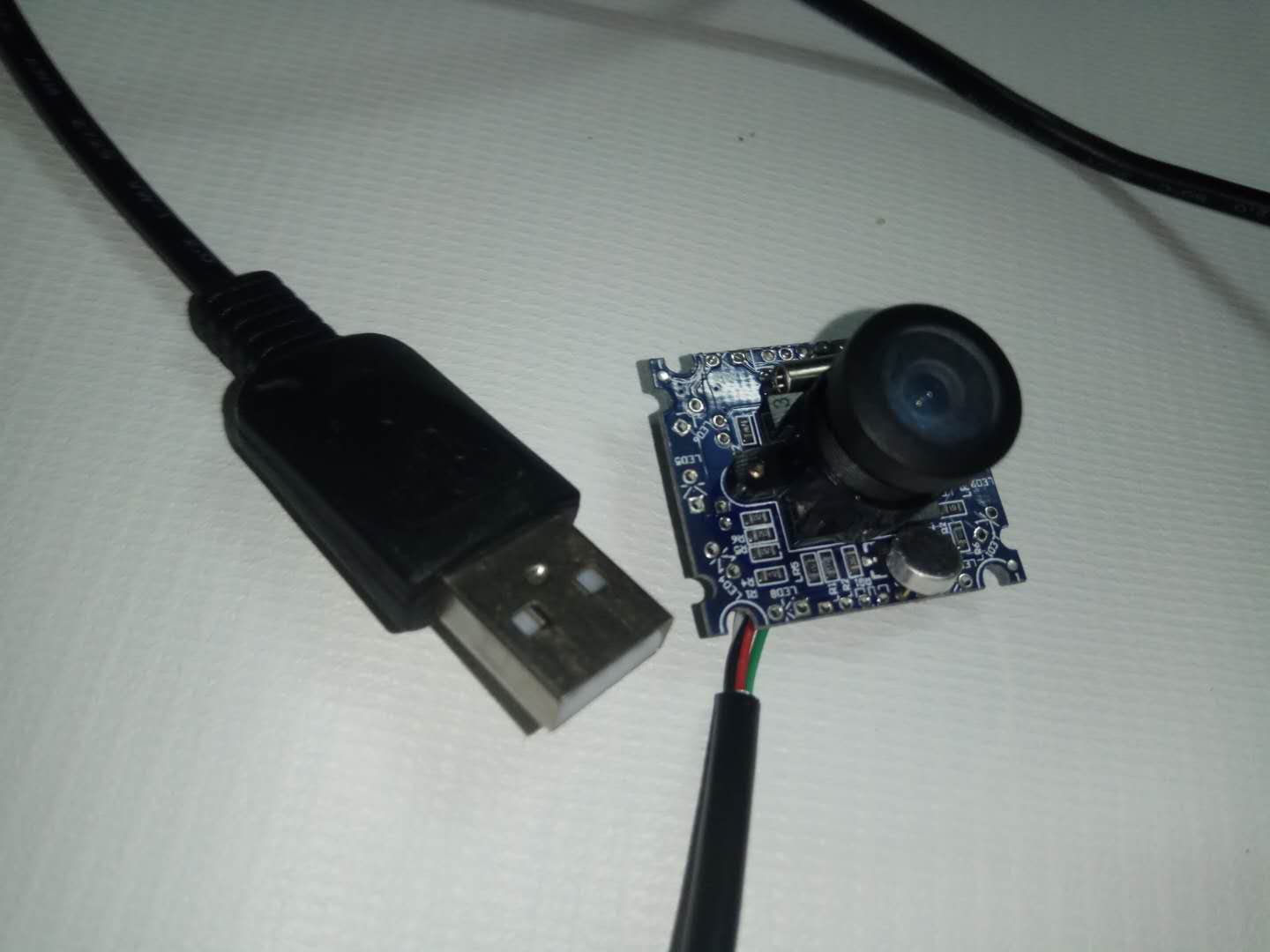 Banana/Raspberry Pi + Arduino Rover With Webcam | Trybotics