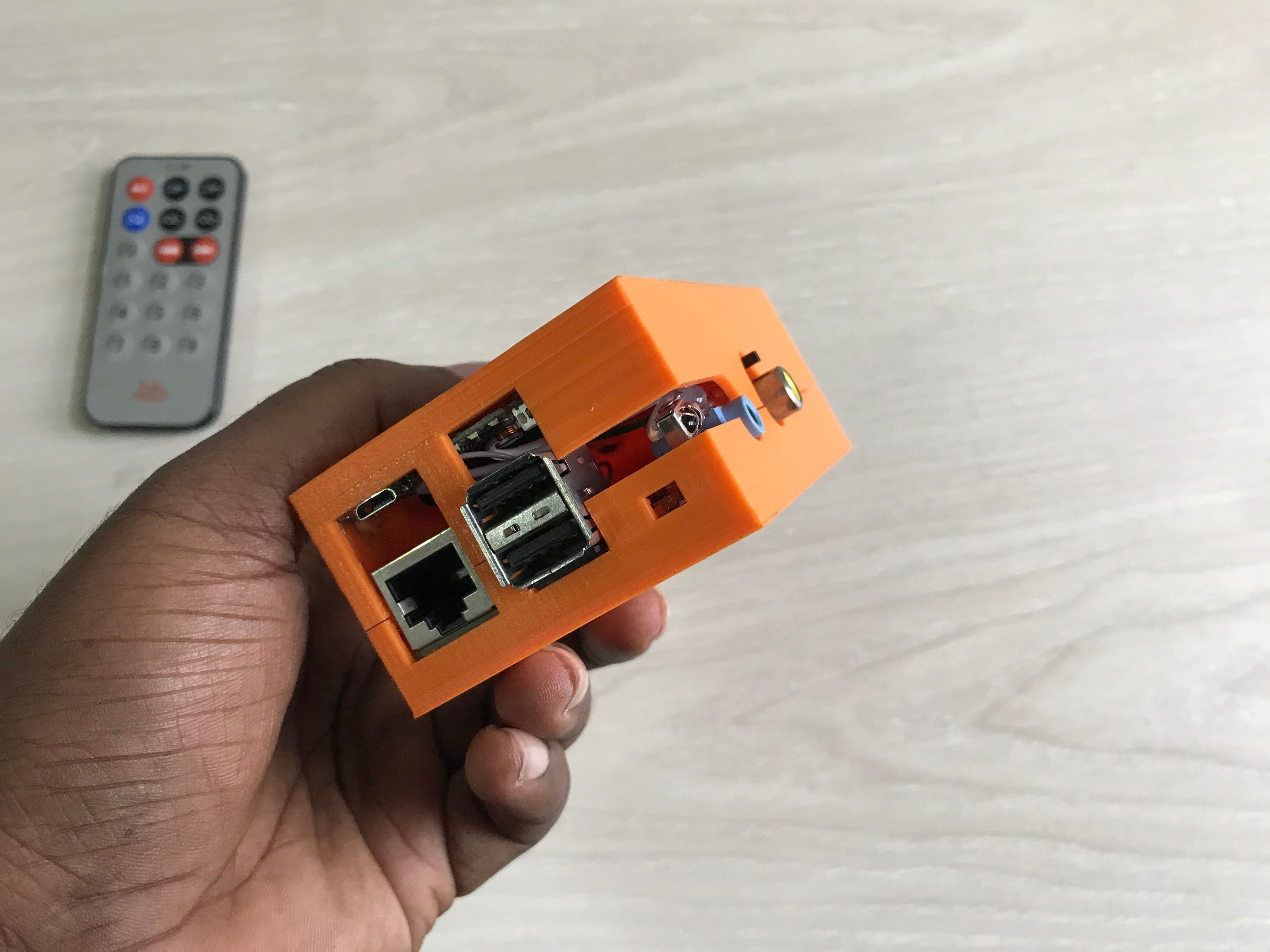 Raspberry Pi Presentation Machine With Remote Control | Trybotics