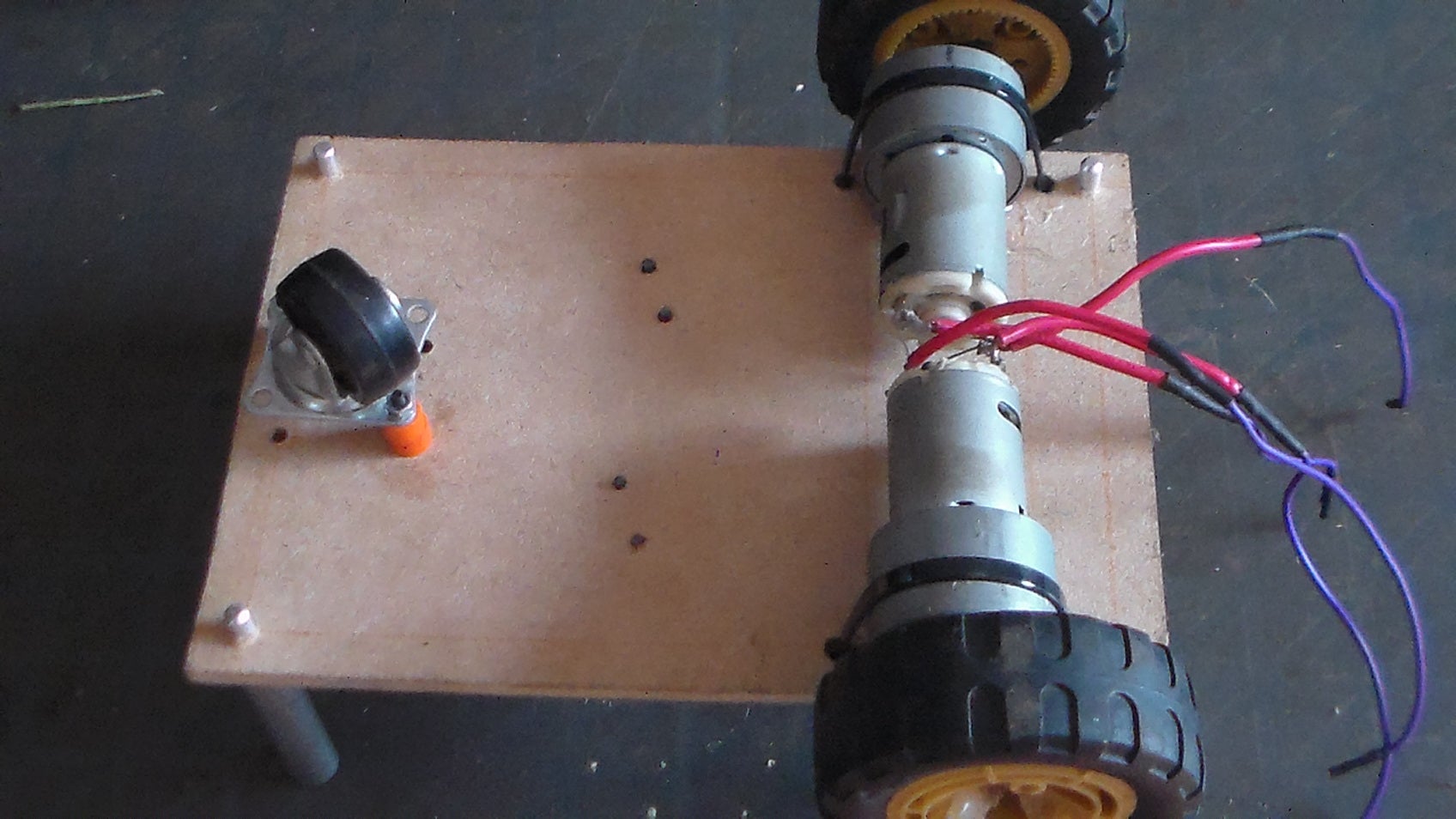 PIC Based LF and Avoiding Robot | Trybotics