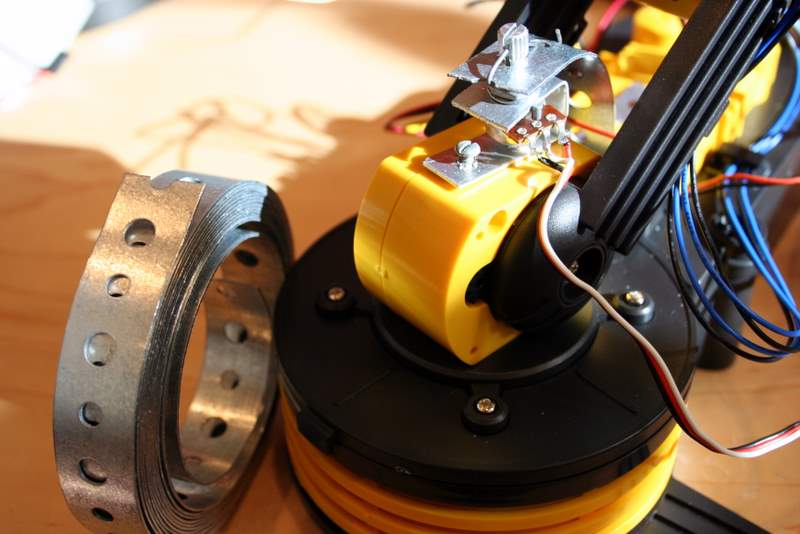 Control an OWI Robotic Arm With Arduino | Trybotics