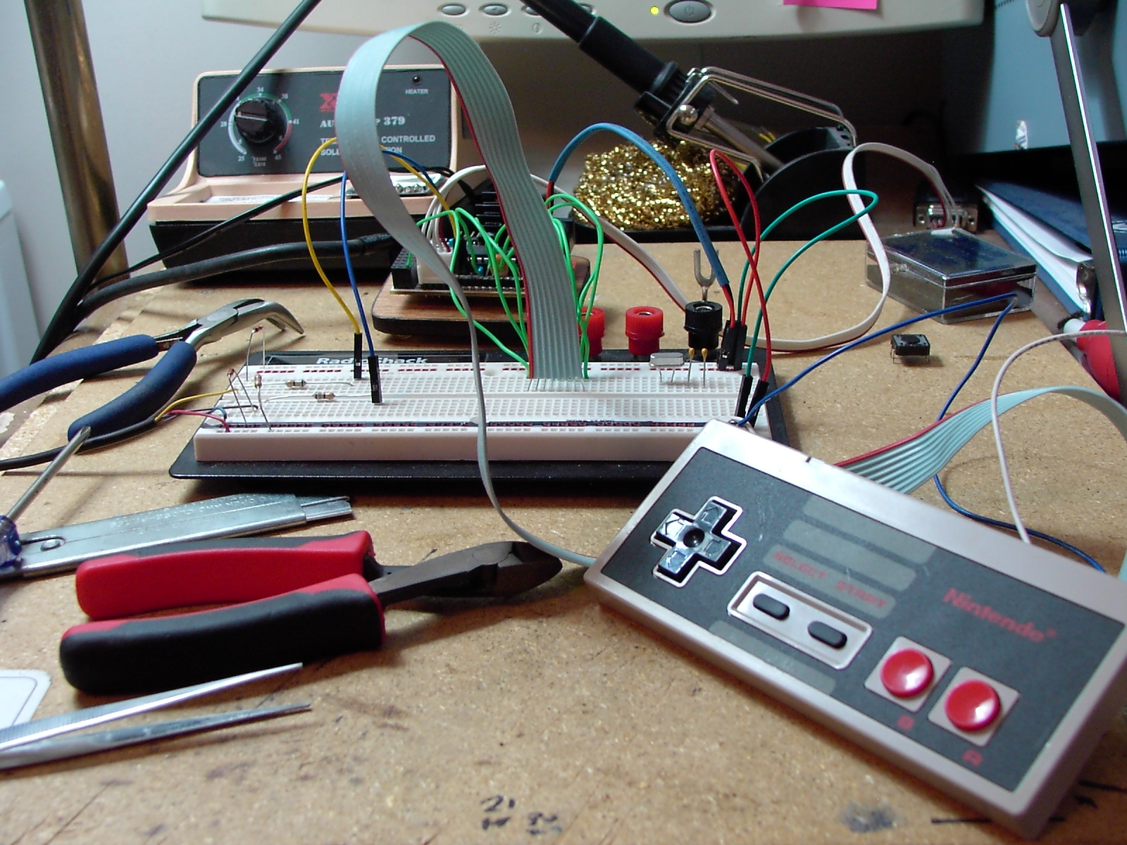 Convert a NES Gamepad to USB With Arduino | Trybotics