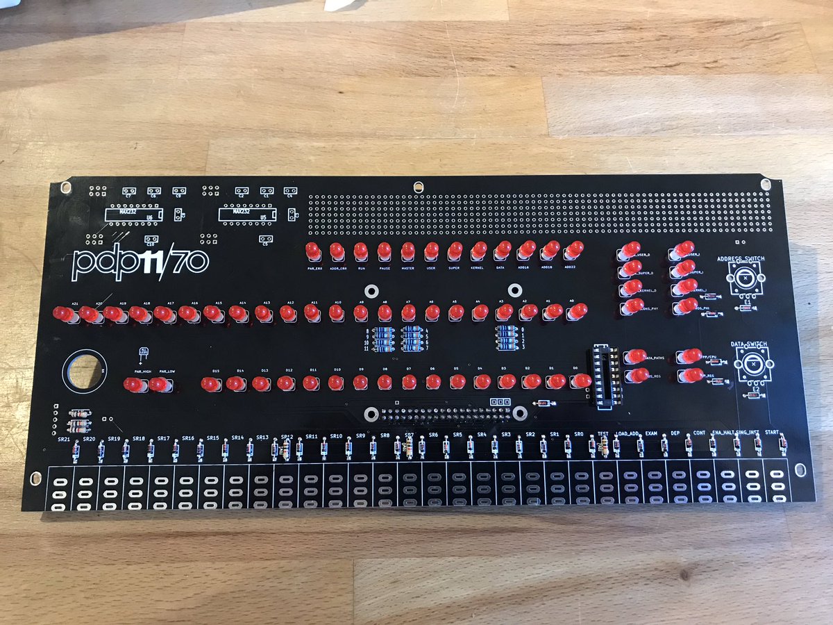 PiDP-11: Replica of the 1970s PDP-11/70 | Trybotics
